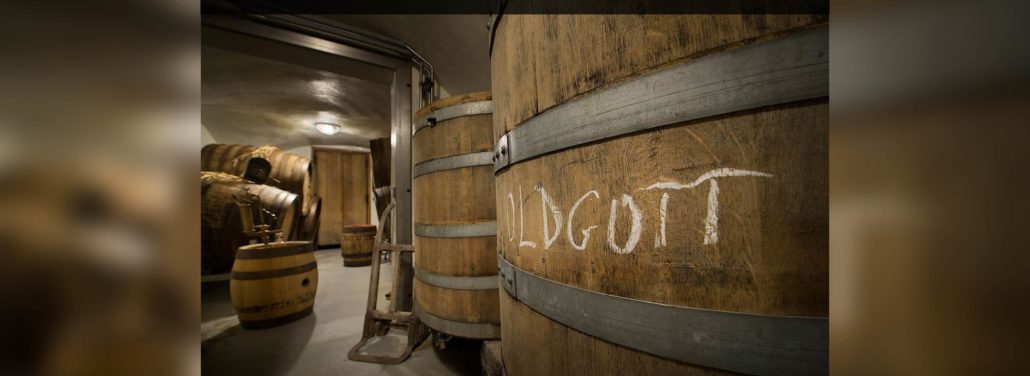 U Medvidku - Best traditional Prague restaurant, brewery, pub and hotel.